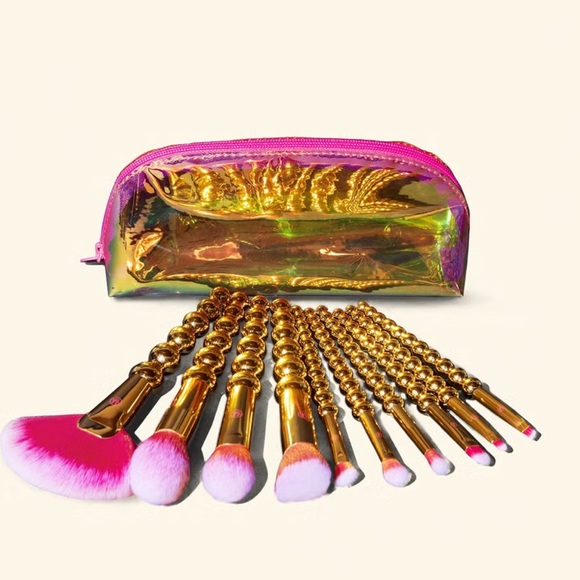 BH Cosmetics | Makeup | Htf Bh Cosmetics X Doja Cat Mega Set W Gold Bag ...